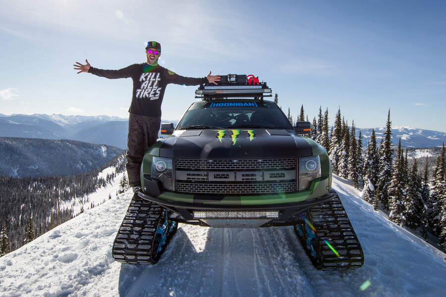 Ford F150 Raptor-Trax 2014: Grat-Wanderung mit Monster-Raupe - AUTO ...