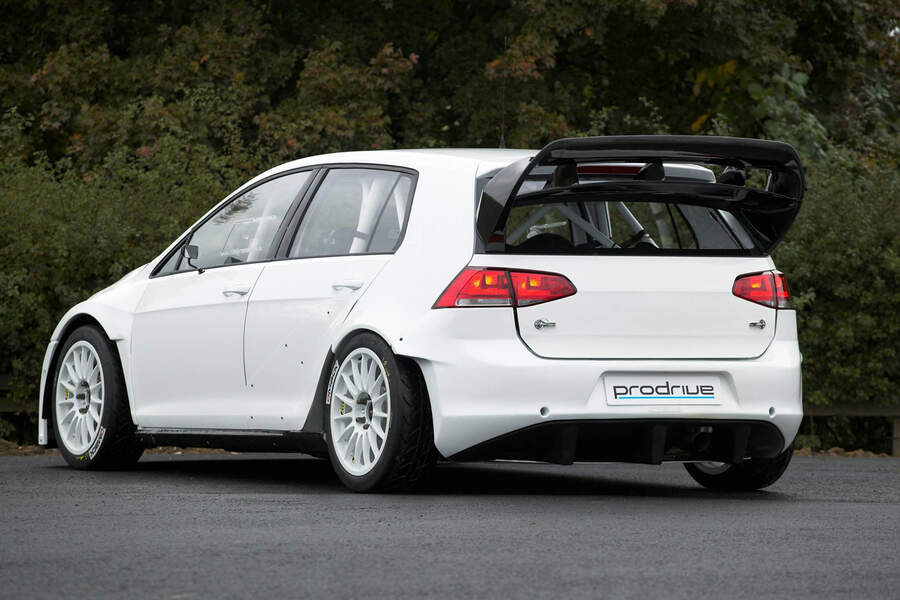 VW Golf 7 Rallye-Version: Prodrive baut den Hardcore-Golf - AUTO MOTOR ...